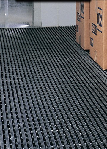 Vynagrip Outdoor Drainage Mat | Grid Mat for Walkway | Locker Room Mat